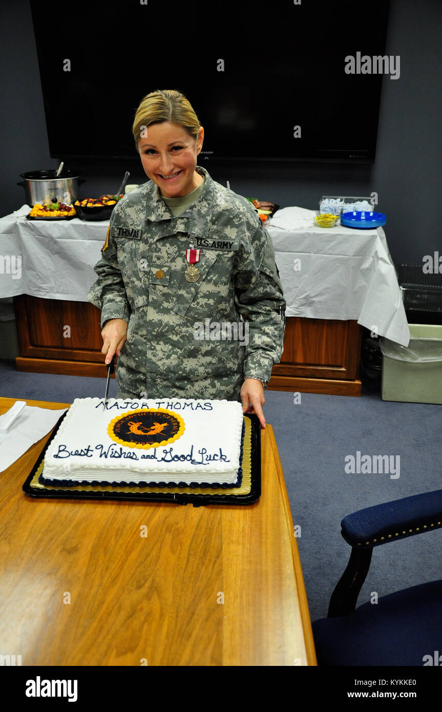 Maj. Jennifer Thomas, formerly Jennifer Steele, is honored at a going ...