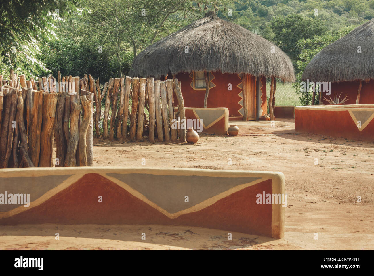African Round Hut High Resolution Stock Photography and Images - Alamy