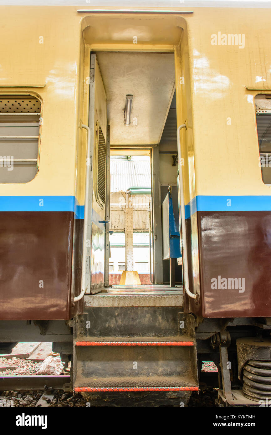 Vintage Train Door High Resolution Stock Photography and Images - Alamy