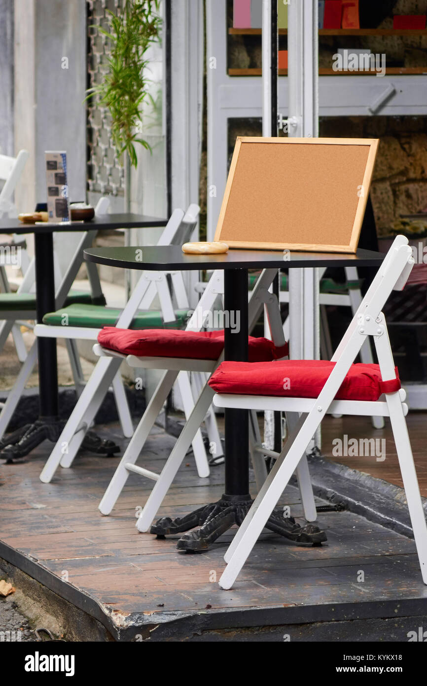 Restaurant without people hi-res stock photography and images - Alamy