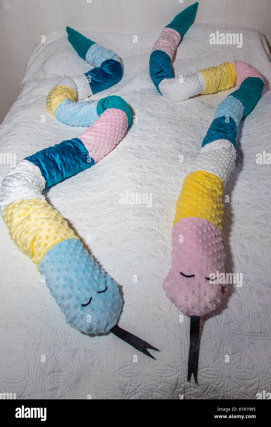 Baby snakes hi-res stock photography and images - Alamy