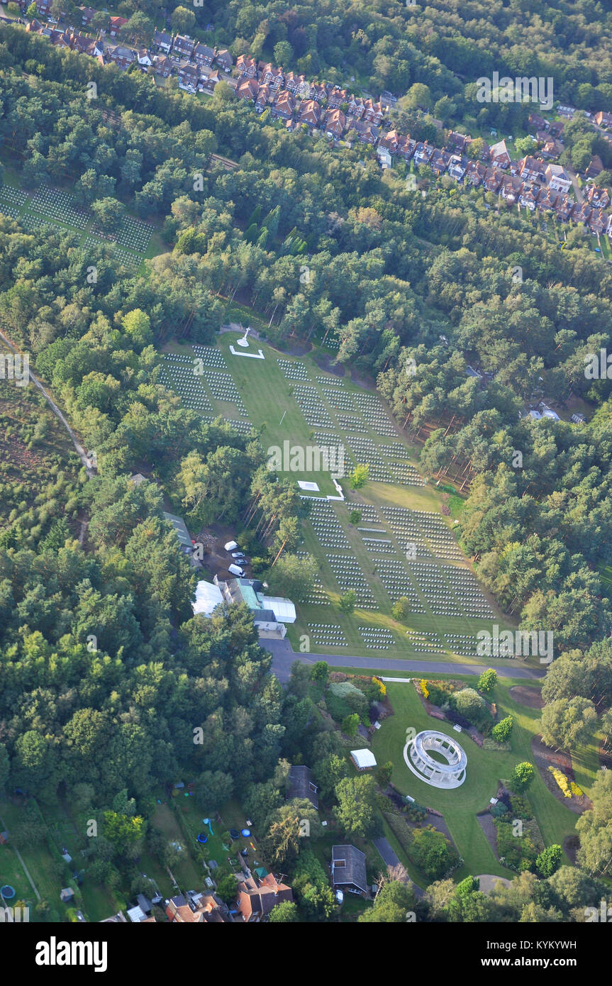 Brookwood 1939 1945 memorial hi-res stock photography and images - Alamy