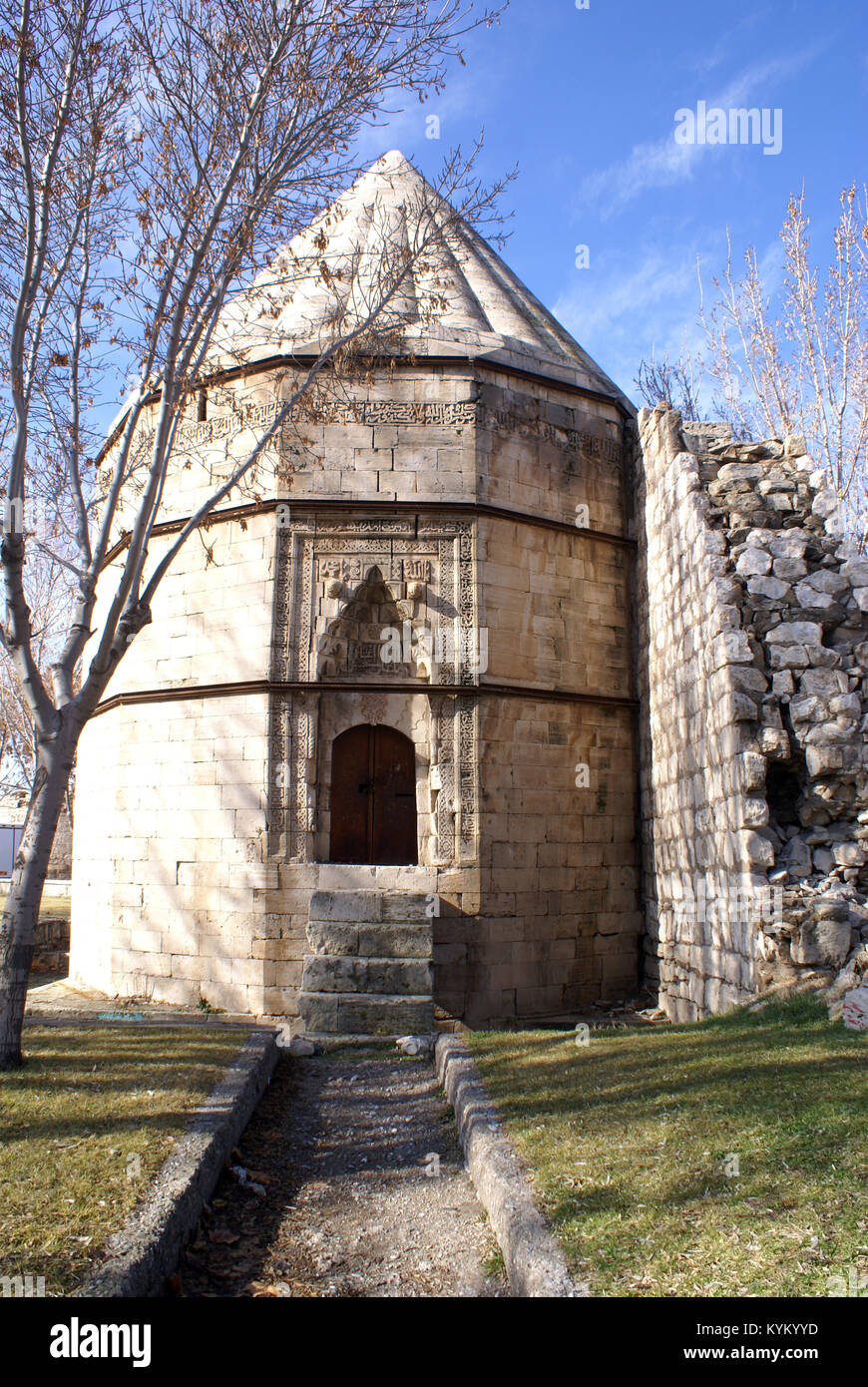 Entrance of muslim turbe in Karaman, Turkey Stock Photo - Alamy