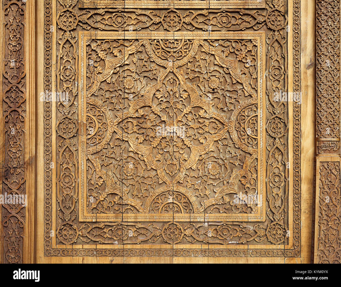 Traditional wood carving, Uzbekistan Stock Photo - Alamy