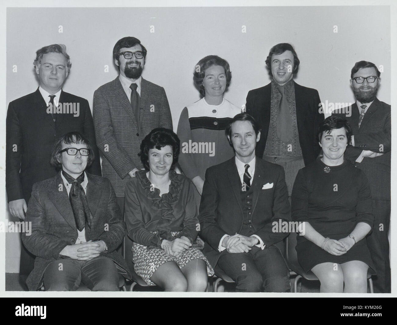 Group photo 1970s hi-res stock photography and images - Alamy
