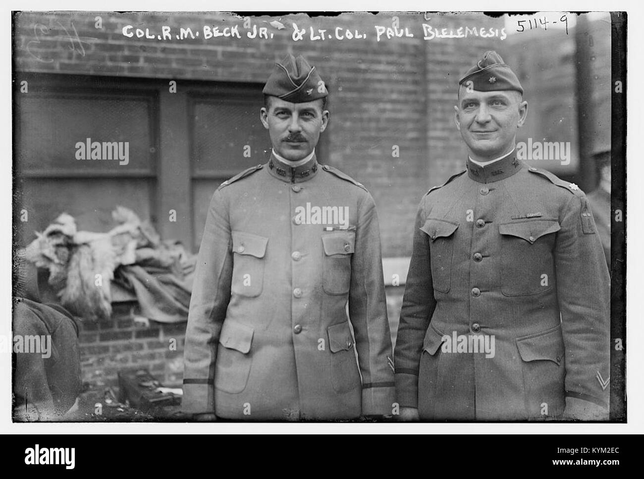 Photograph of Colonel RM Beck Jr. and Lieutenant Colonel Paul ...