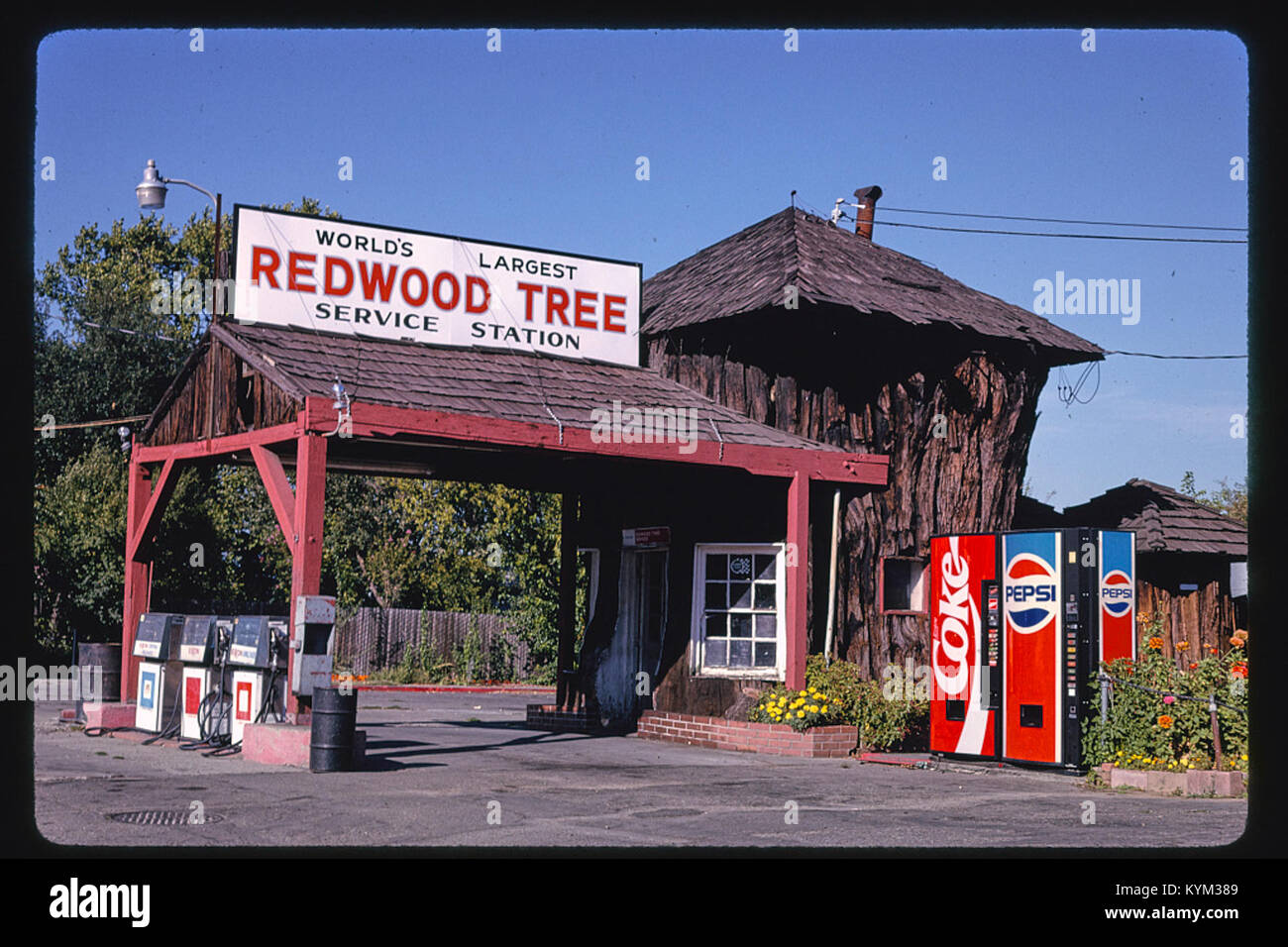 A historical photograph taken in 1936 showing the world's largest ...