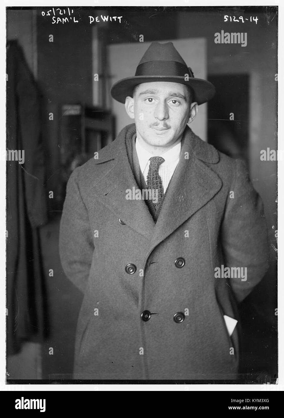 Illustration by Sam'l Dewitt, featured in historical publications such ...