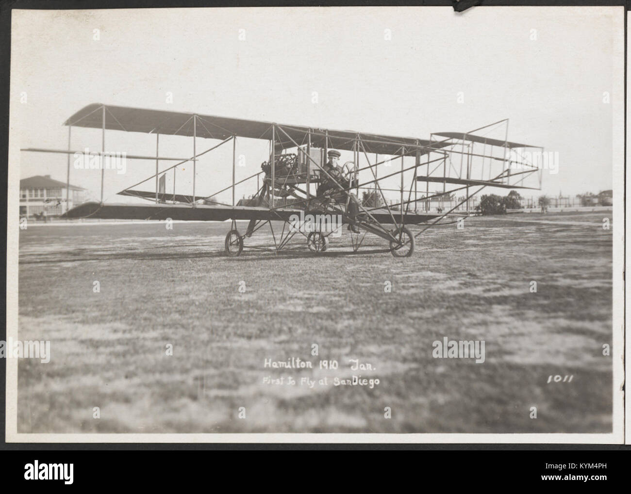 First flight 1910 hi-res stock photography and images - Alamy