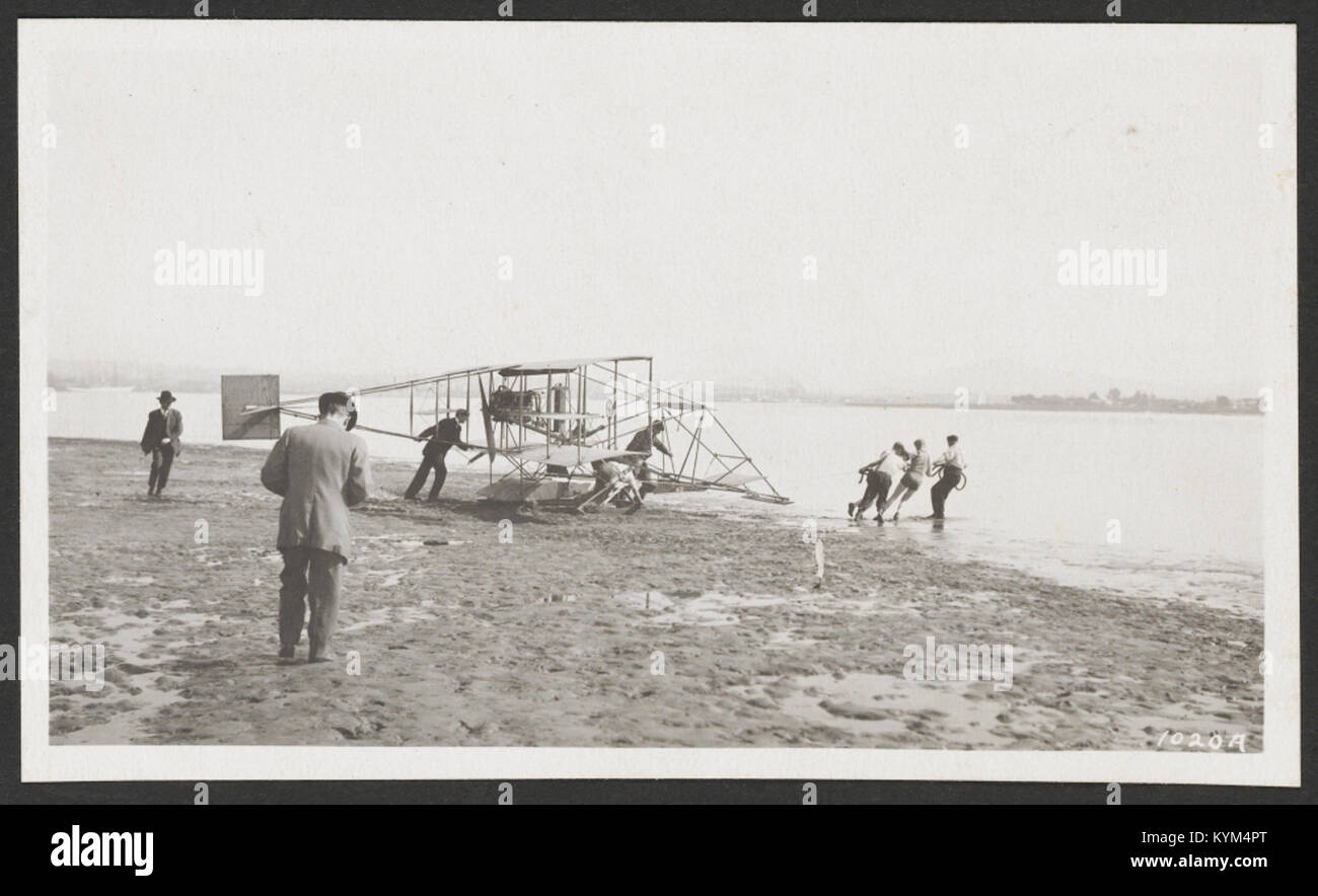 A prototype Curtiss Hydroplane positioned at the water’s edge ...