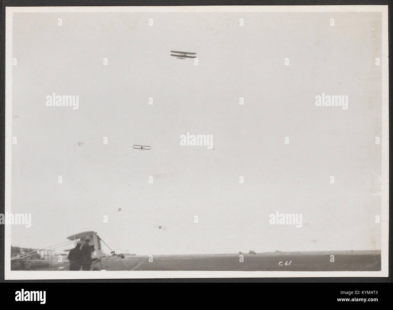 Biplanes in flight hi-res stock photography and images - Alamy