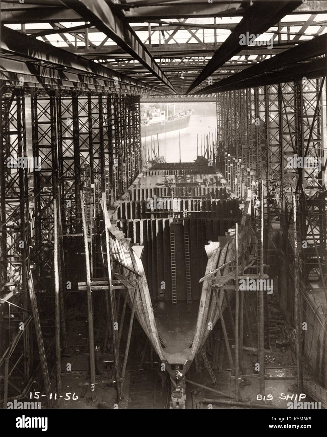 Bulkheads hi-res stock photography and images - Alamy