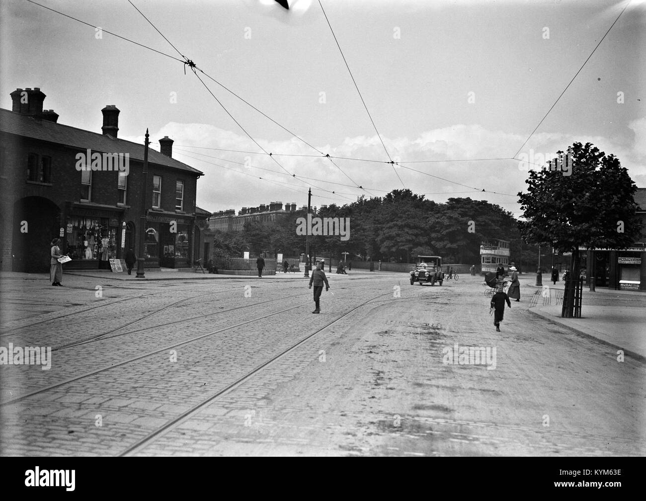 Ballsbridge park hi-res stock photography and images - Alamy