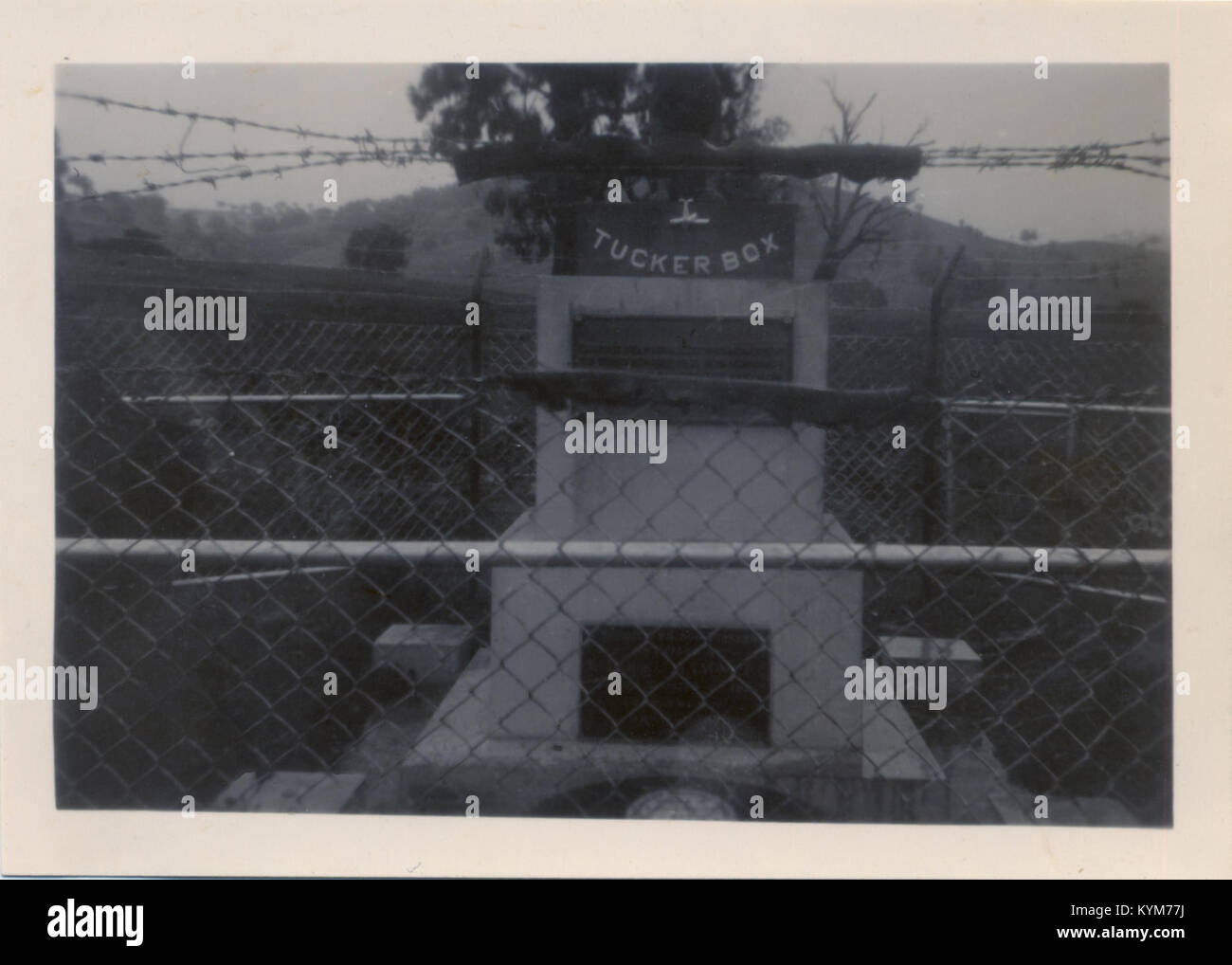 A photograph from 1948 of the iconic 'Dog on the Tuckerbox' statue in ...