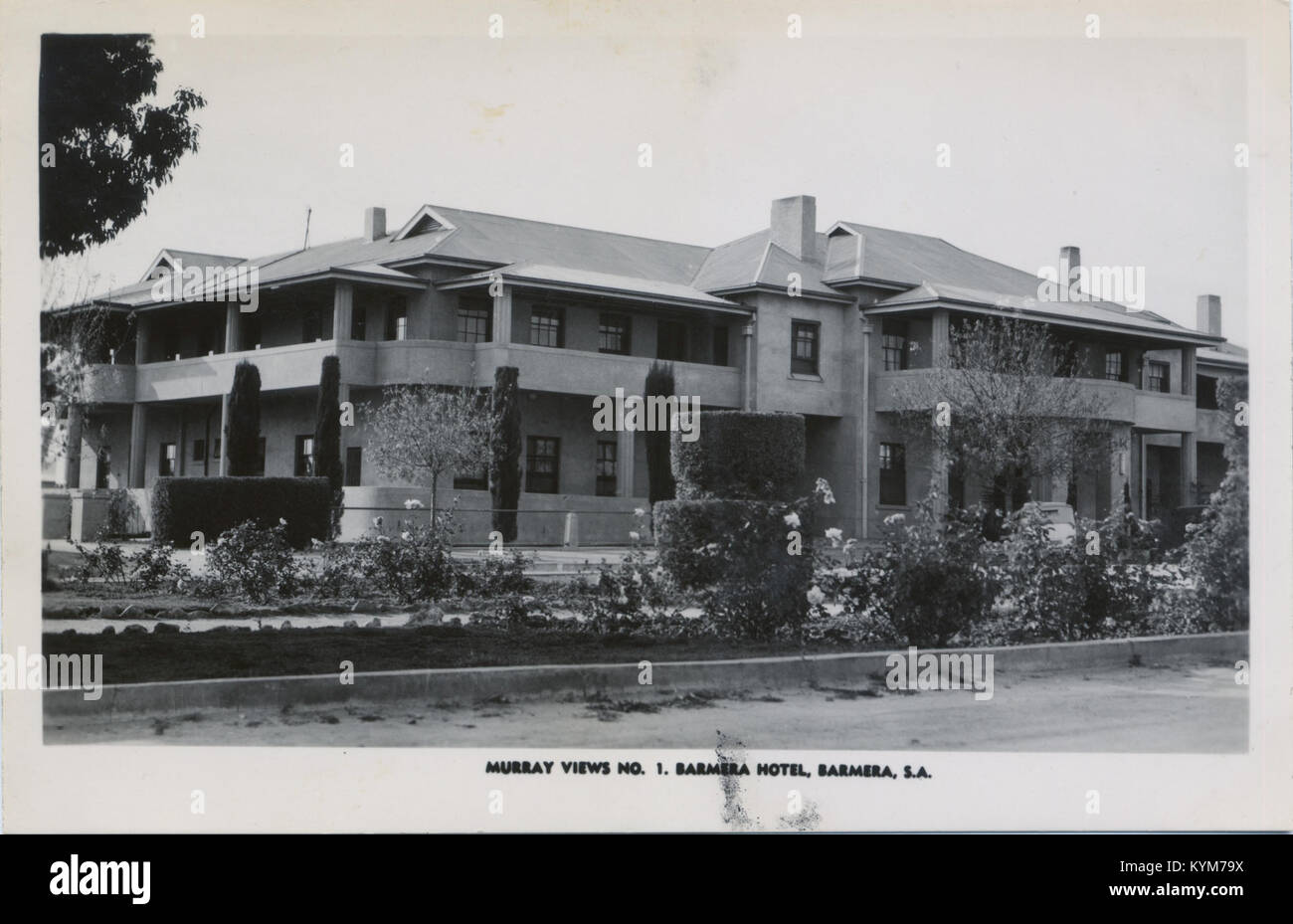 This vintage photograph, taken around 1948, showcases the Barmera Hotel ...