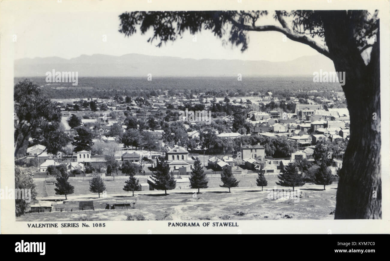139 Panorama of Stawell, Victoria, c1948 36331540330 o Stock Photo - Alamy