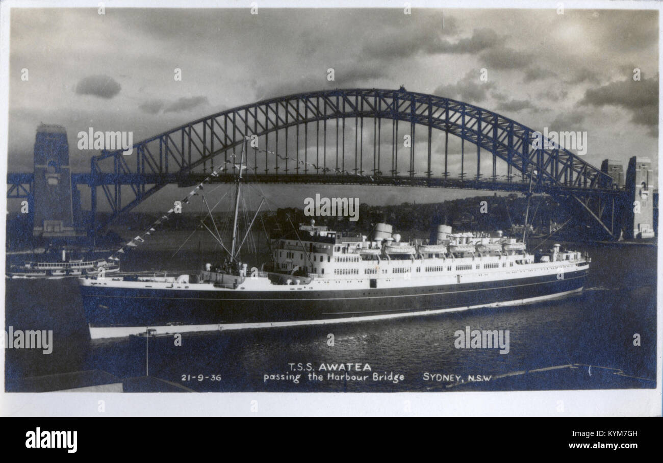 The TSS Awatea, a prominent ship, passing under the Sydney Harbour ...
