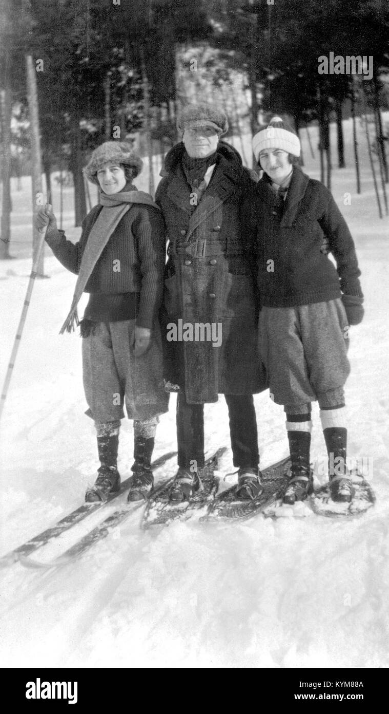 Photo sports man woman Black and White Stock Photos & Images - Alamy