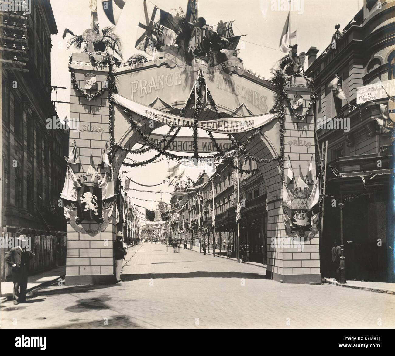 A photograph of the French Federation Arch located on Pitt Street ...