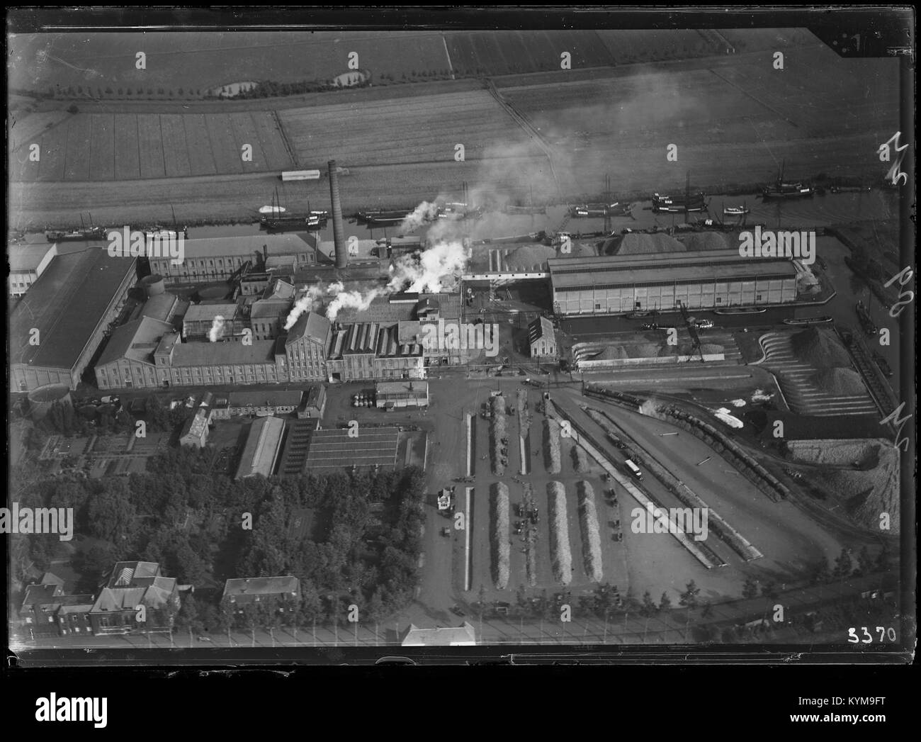 Aerial photograph of Dinteloord, a village in the Netherlands ...