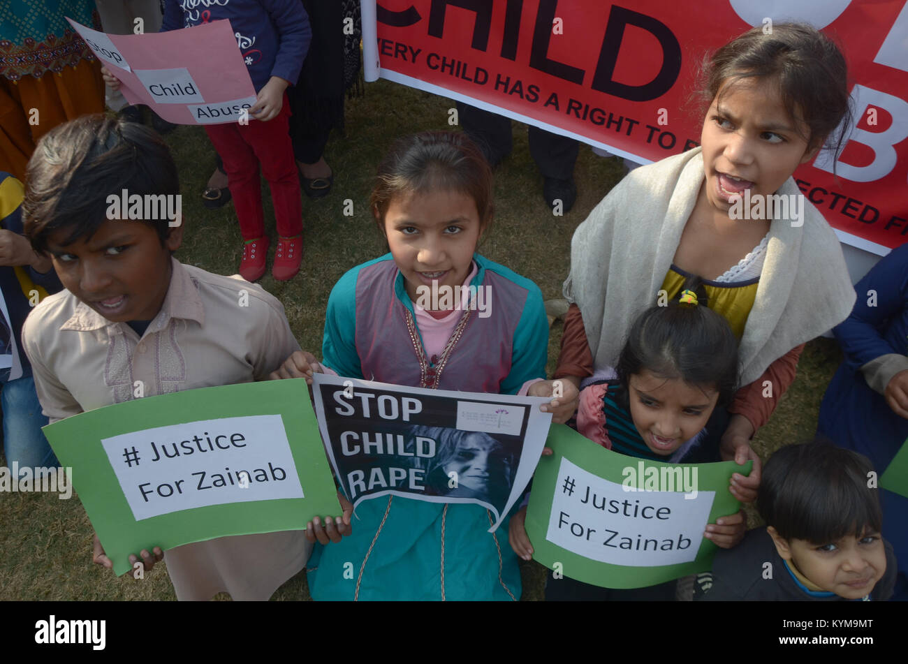 Lahore, Pakistan. 15th Jan, 2018. Pakistani Activists of Cecil Chaudhry and Iris Foundation ...