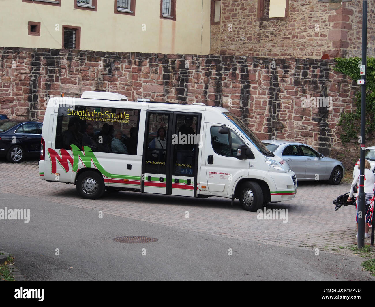 Vintage Shuttle Bus High Resolution Stock Photography and Images - Alamy