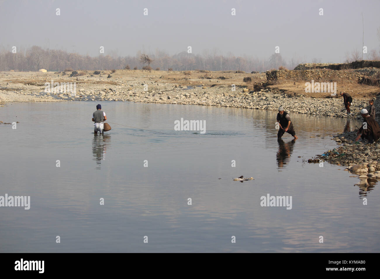 Passive fishing methods hi-res stock photography and images - Alamy