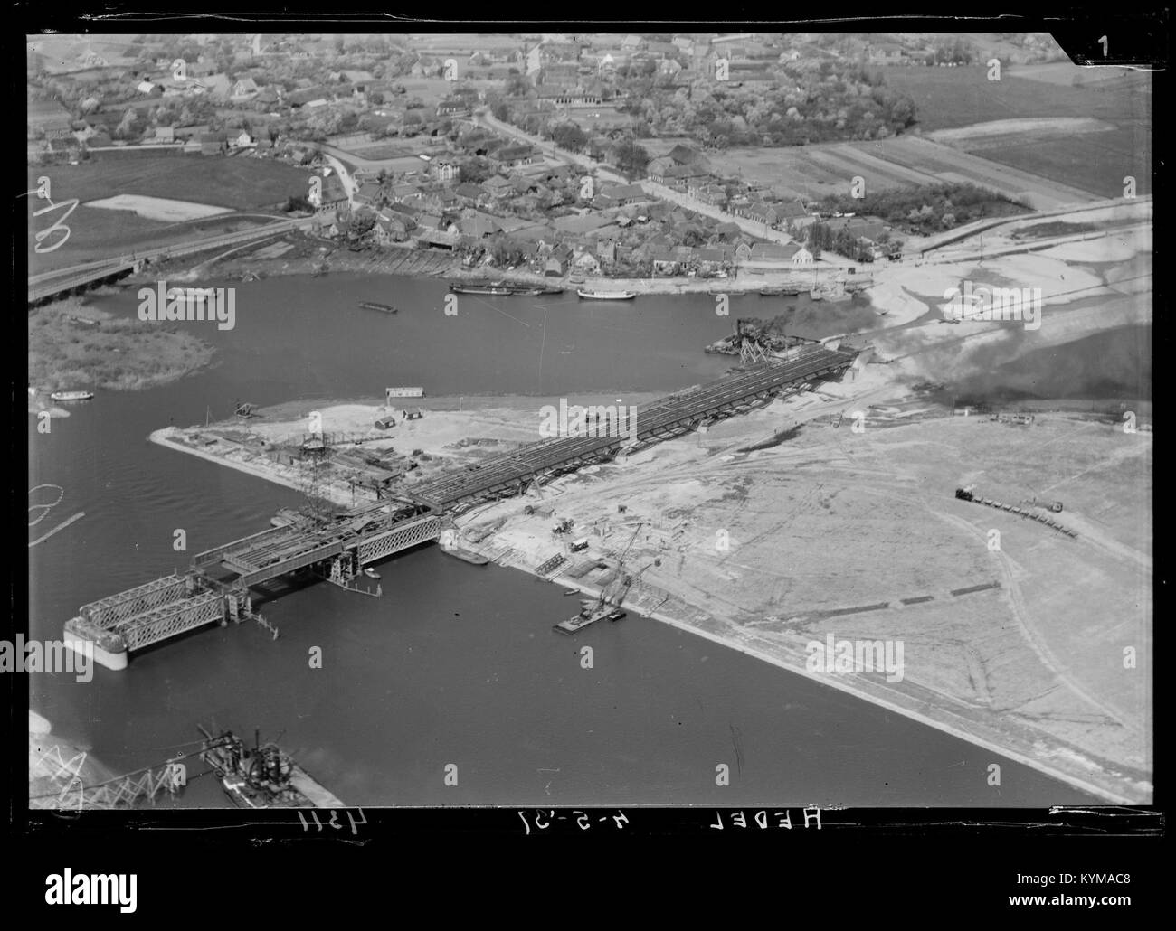 Aerial photograph of Hedel, taken between 1920-1940, showcasing the ...