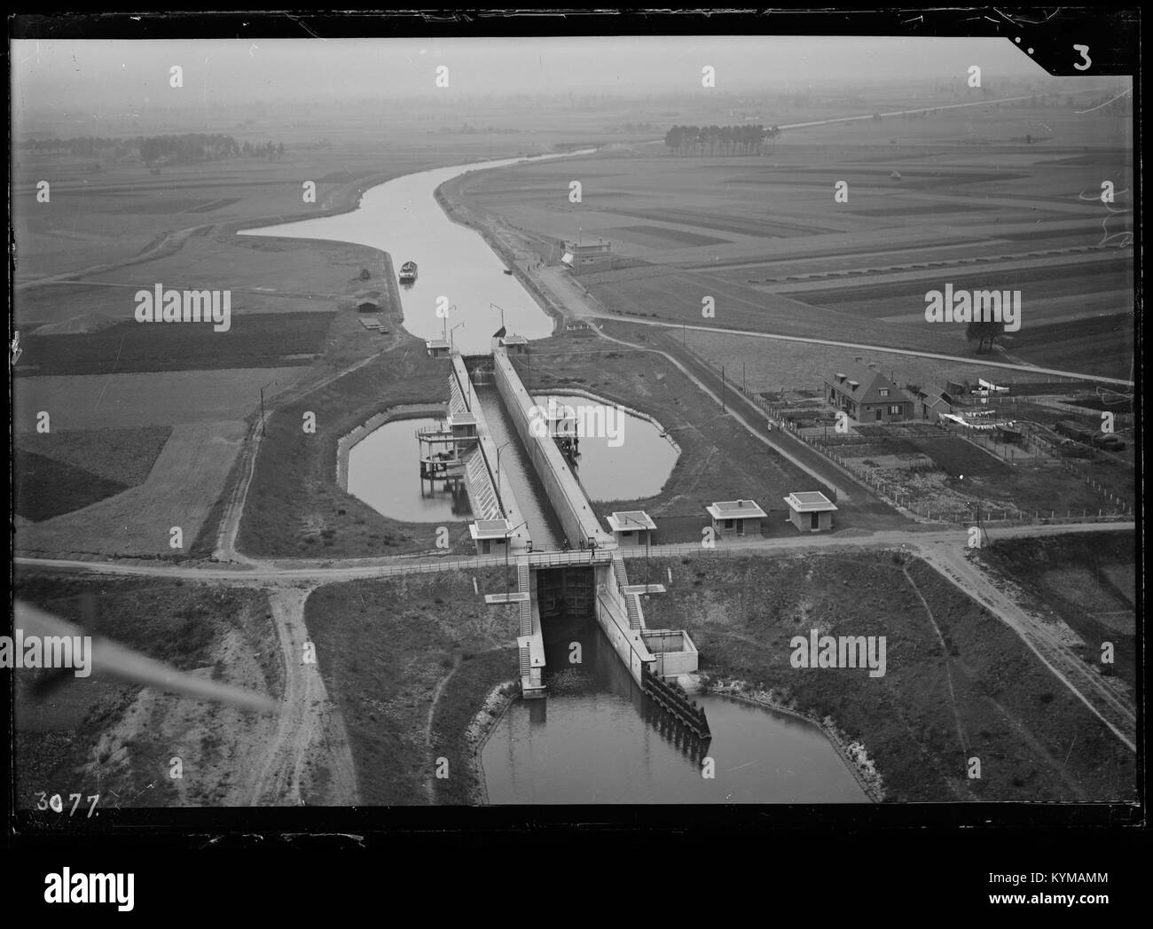 Aerial photograph of Panheel, captured between 1920 and 1940, showing ...