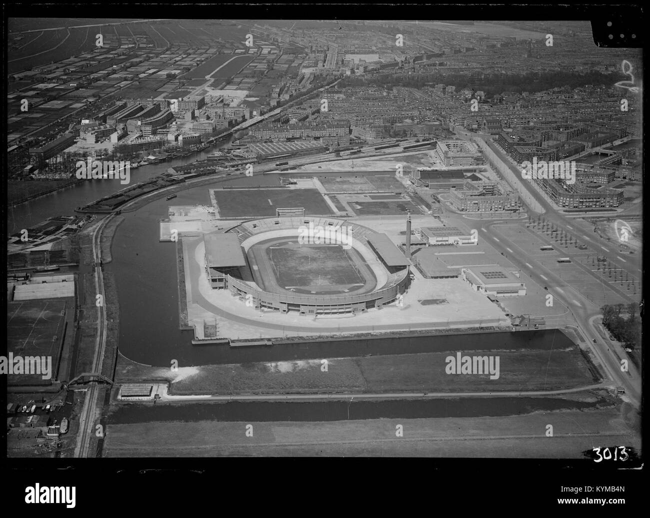 Showcasing urban planning and development during the early 20th century ...