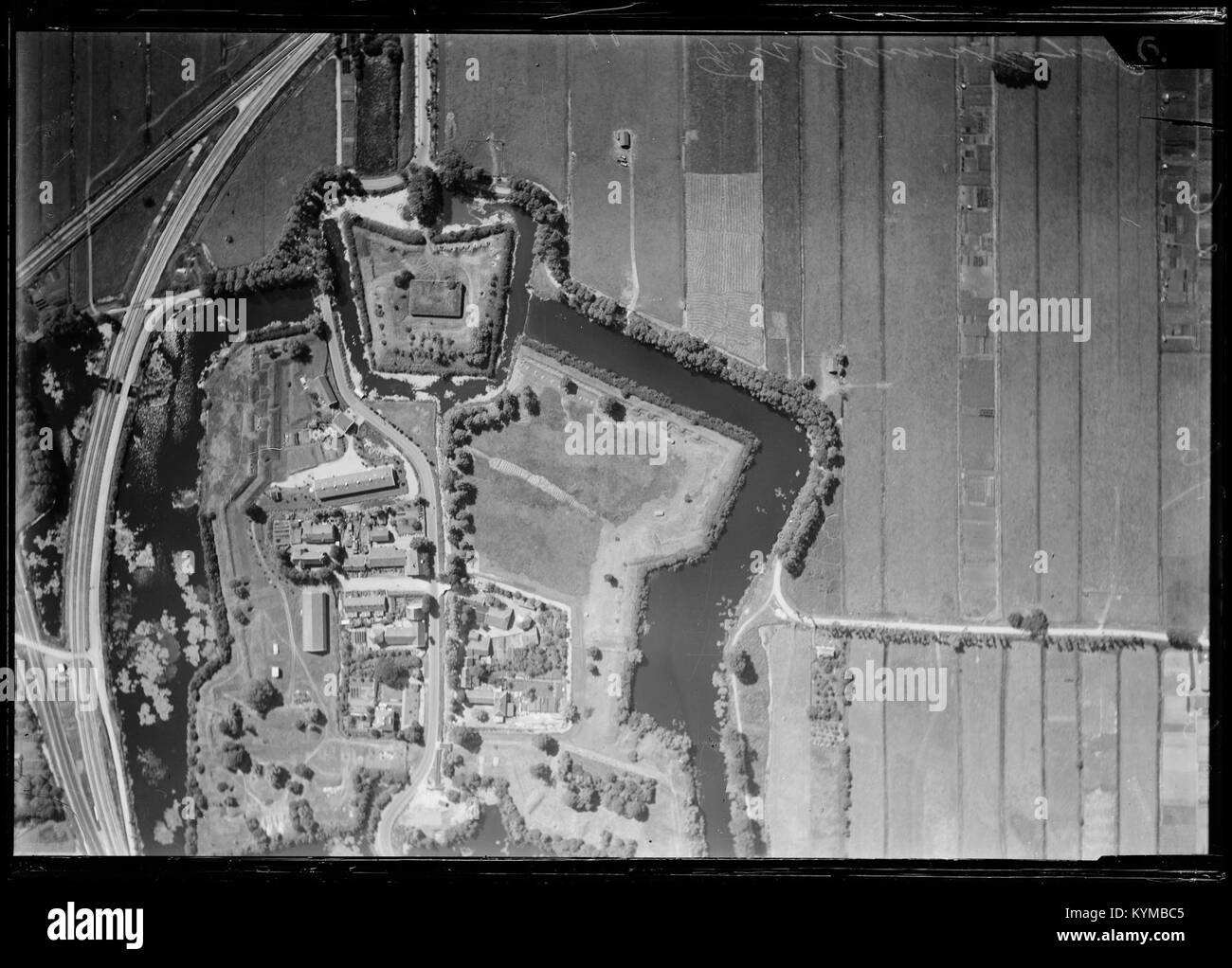 Aerial photograph of Fort Blauwkapel taken between 1920 and 1940 ...