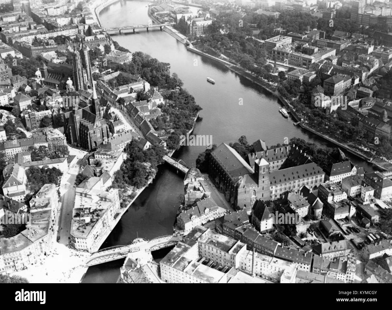 Archive location Black and White Stock Photos & Images - Alamy