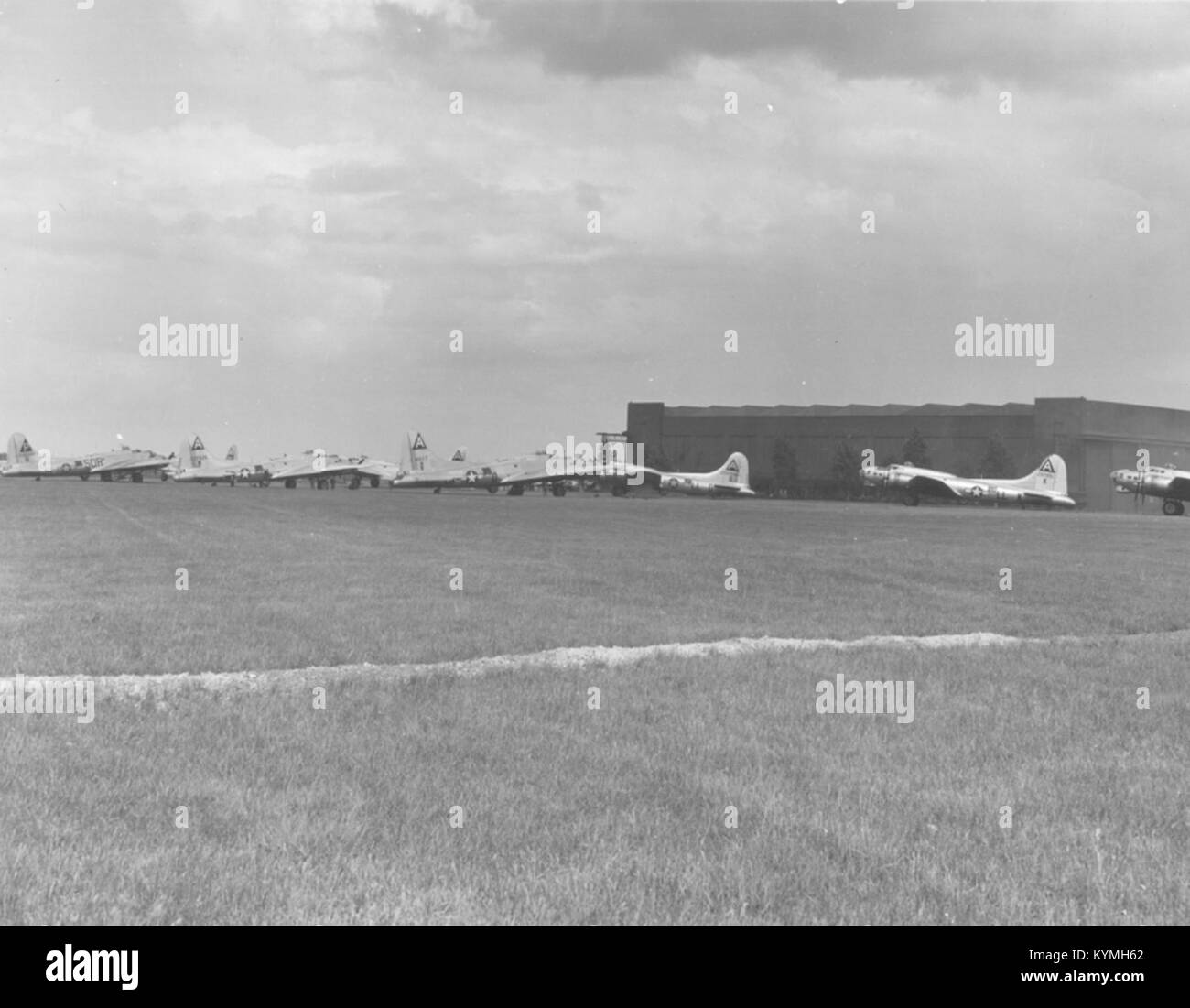 A historical image of the Boeing B-17 Flying Fortress, showcasing its ...