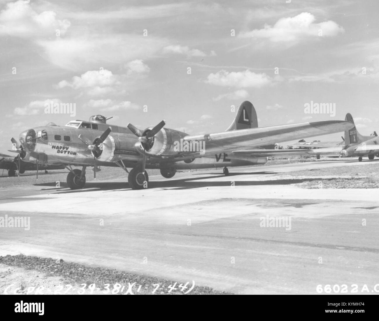 A historical image of a Boeing B-17 Flying Fortress, showcasing the ...