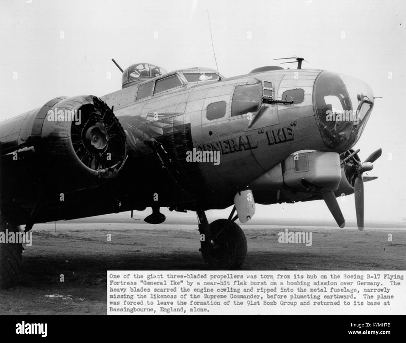 B 17 world war ii formation Black and White Stock Photos & Images - Alamy