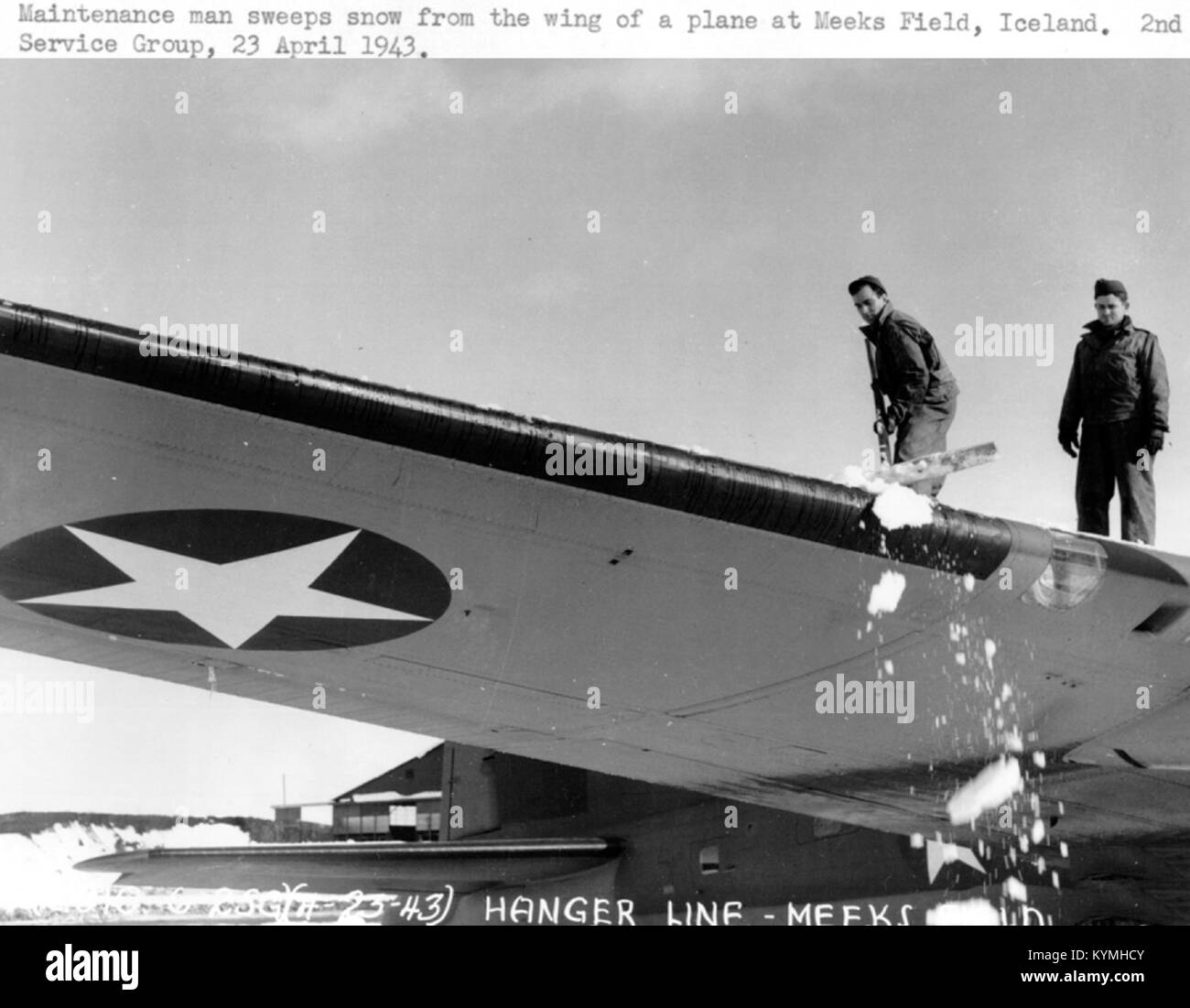 Aircraft in flight during Black and White Stock Photos & Images - Alamy
