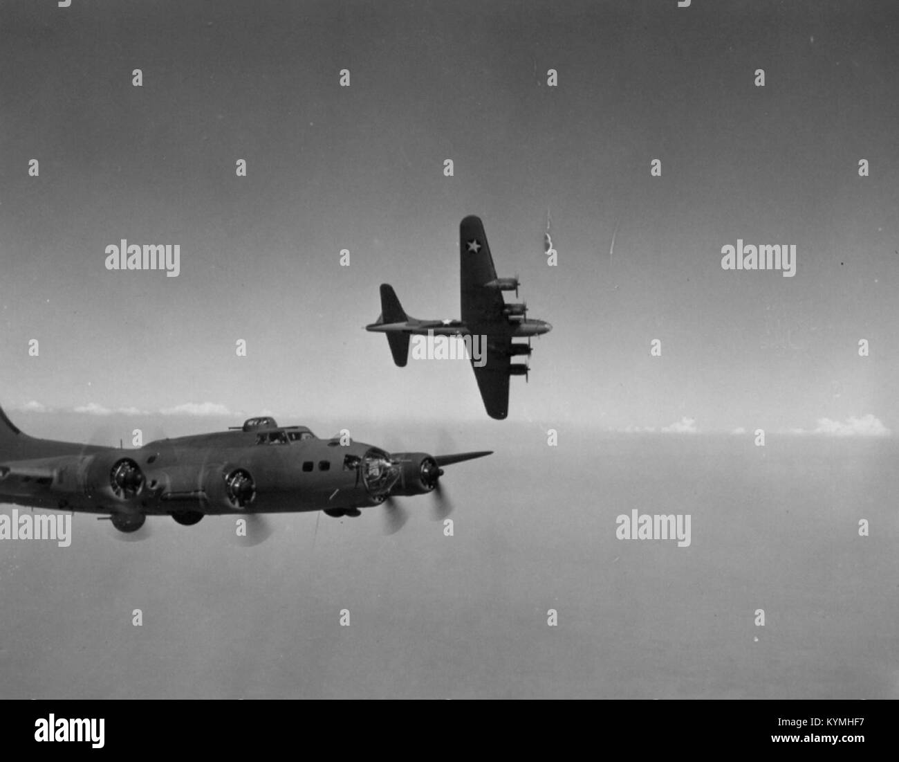 Photograph of the Boeing B-17 Flying Fortress, a World War II bomber ...