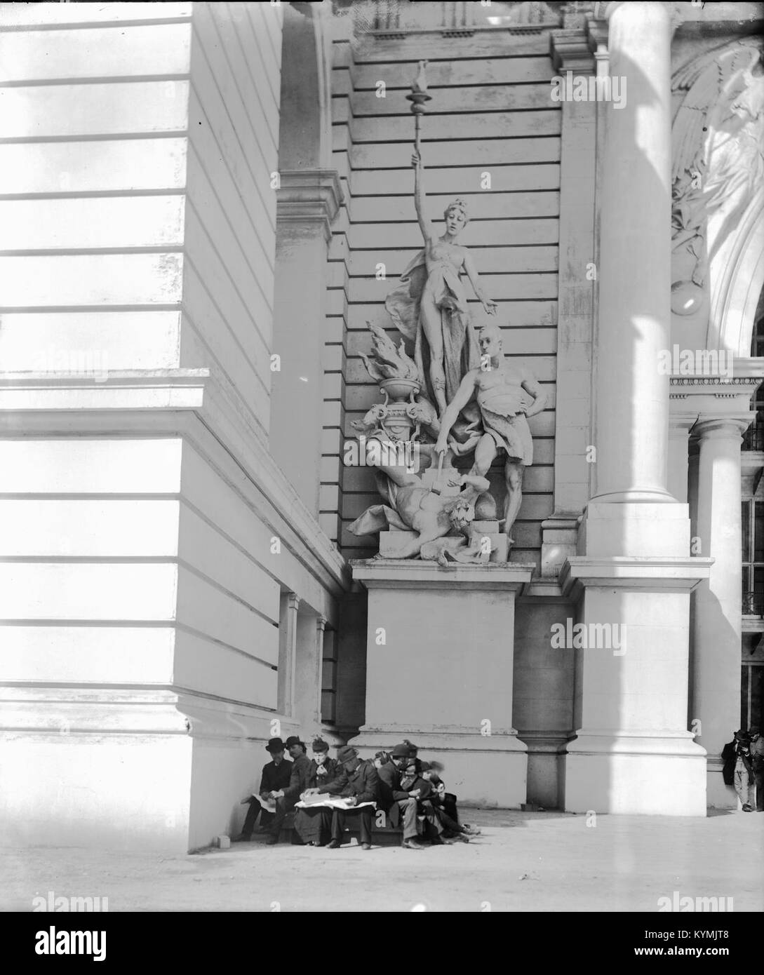 1893 worlds fair chicago statue hi-res stock photography and images - Alamy