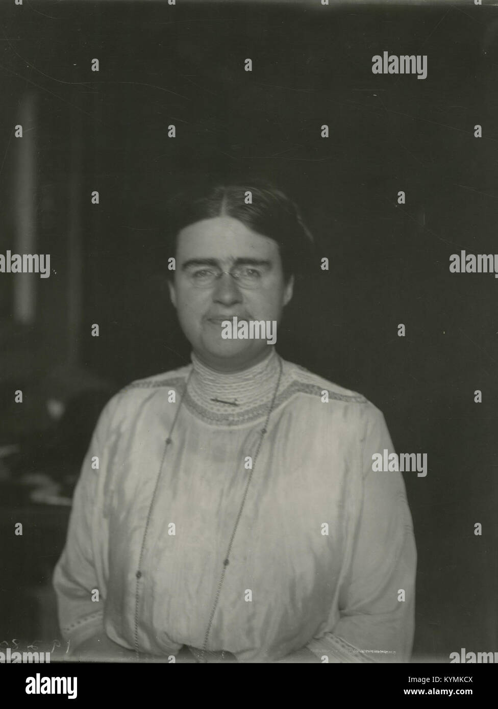 A portrait of Johanna Westerdijk (1883-1961), a pioneering Dutch ...