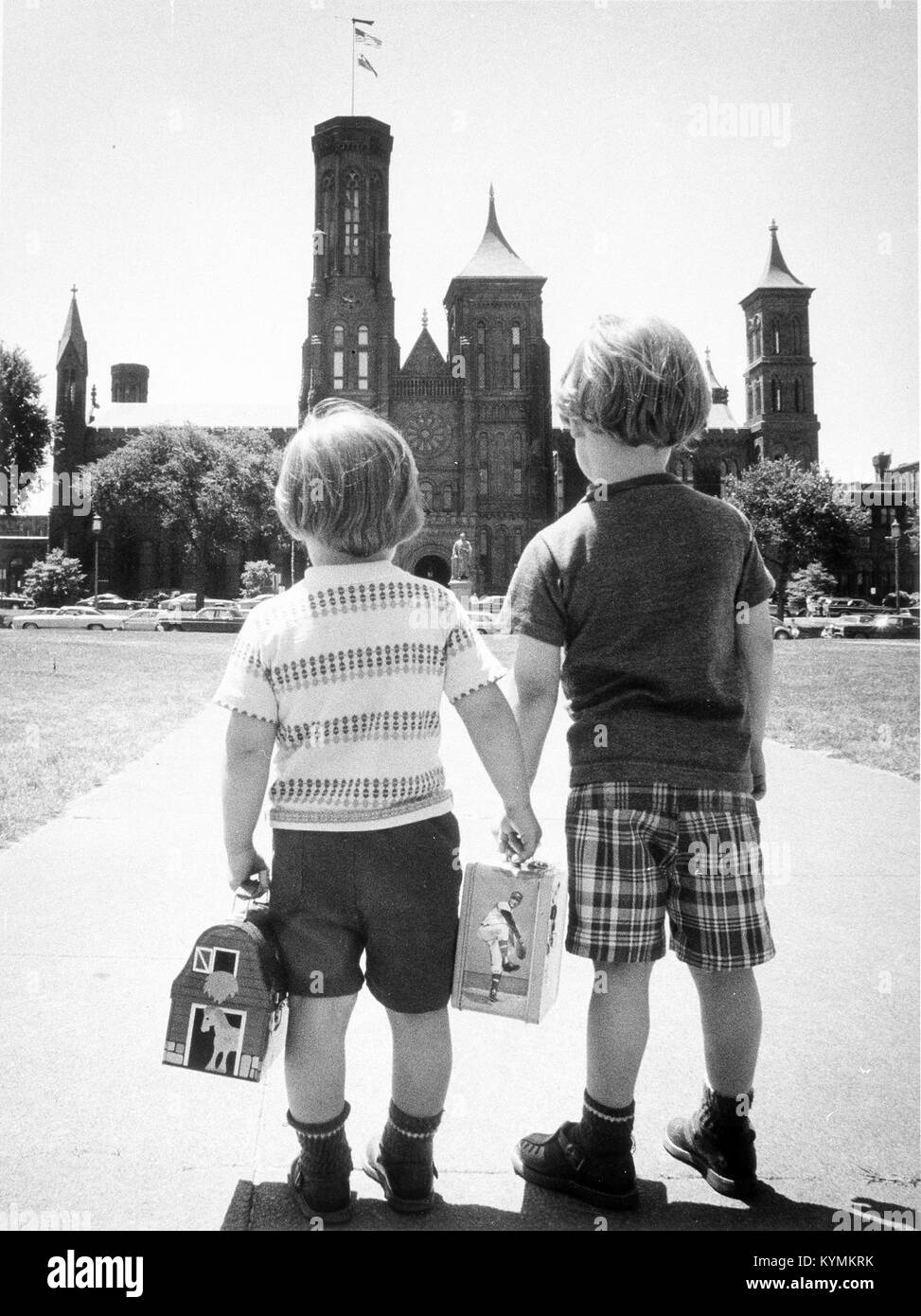 Photograph of children approaching the Smithsonian Institution building ...