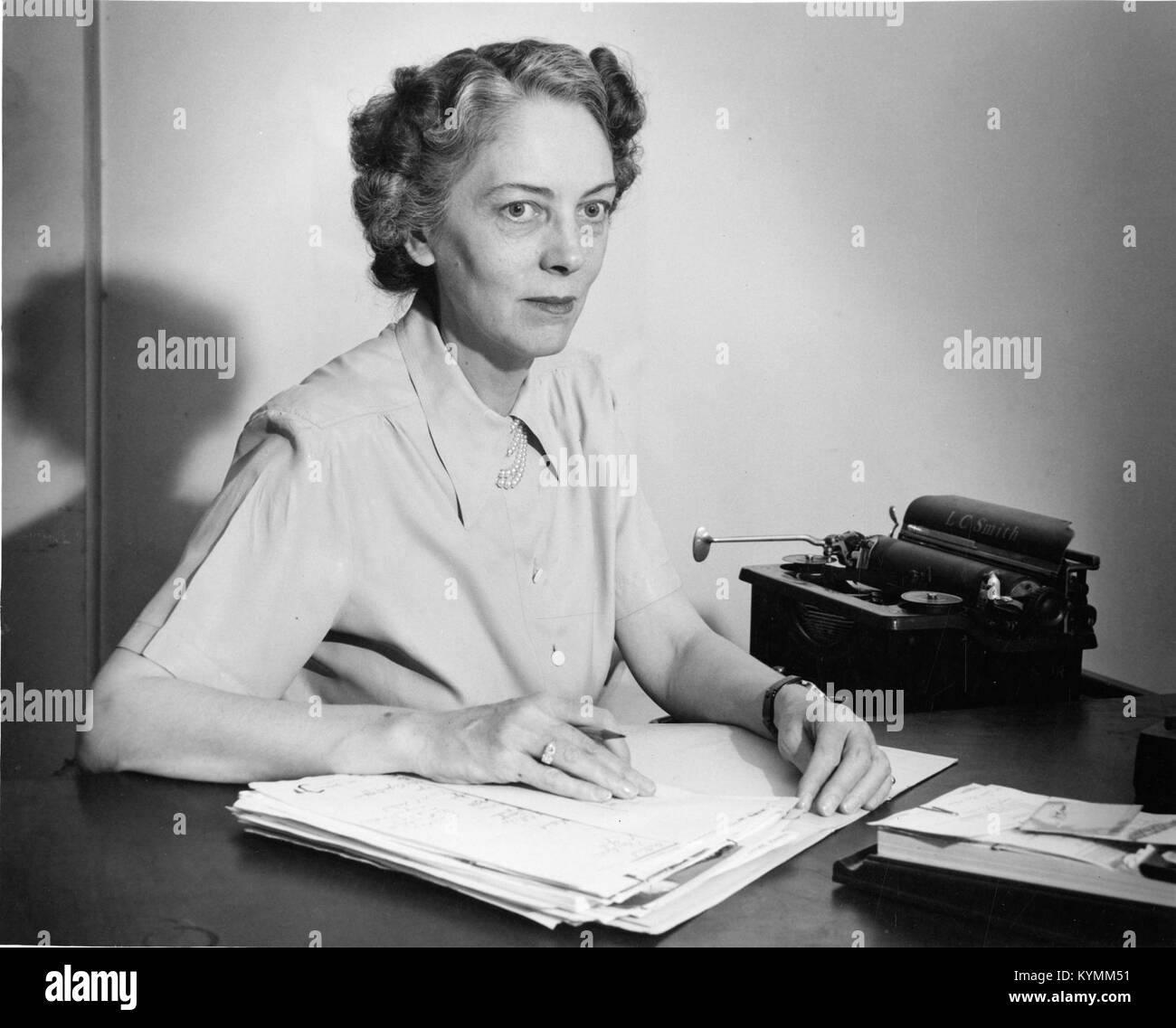 Portrait of Jane Stafford (1899-1991), a prominent figure in science ...