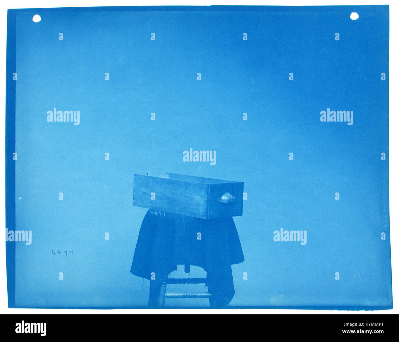 Museum photograph historical box hi-res stock photography and images ...