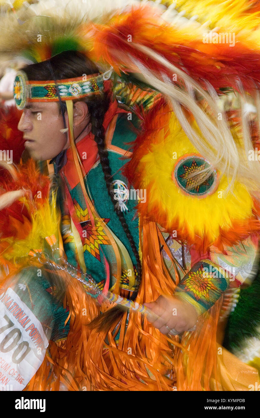 Native american sun dance hi-res stock photography and images - Alamy