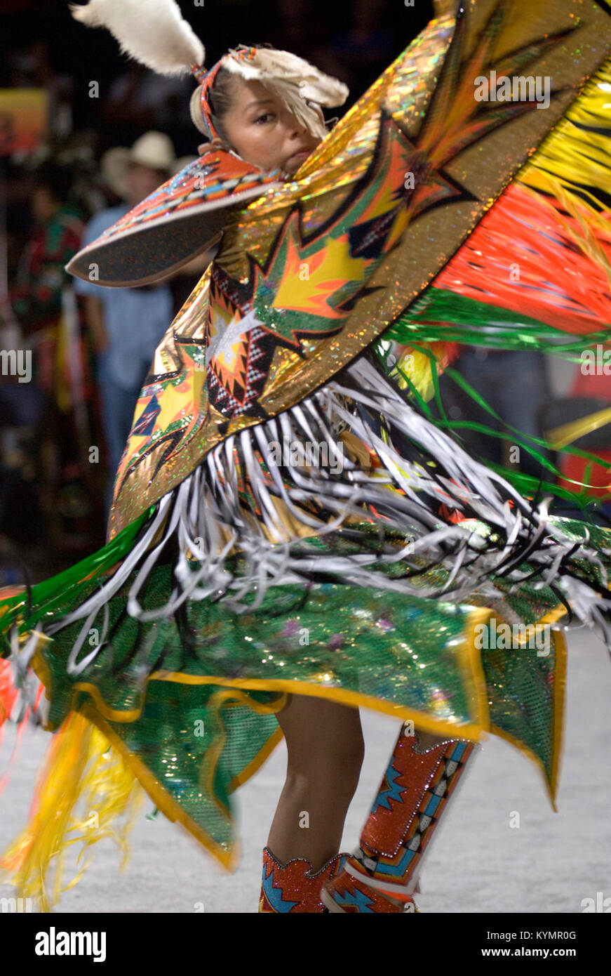 Ceremonial folk dance hi-res stock photography and images - Alamy