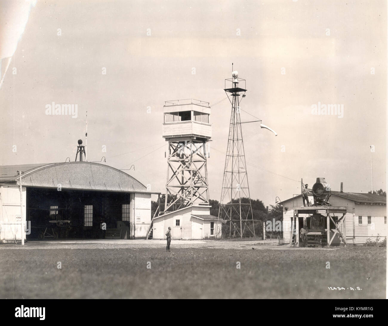Airmail beacon hi-res stock photography and images - Alamy