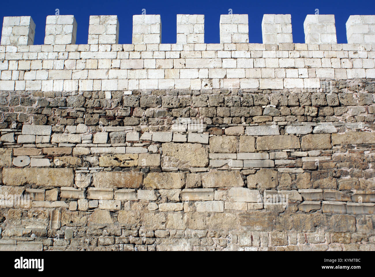 Long stone wall in hi-res stock photography and images - Alamy