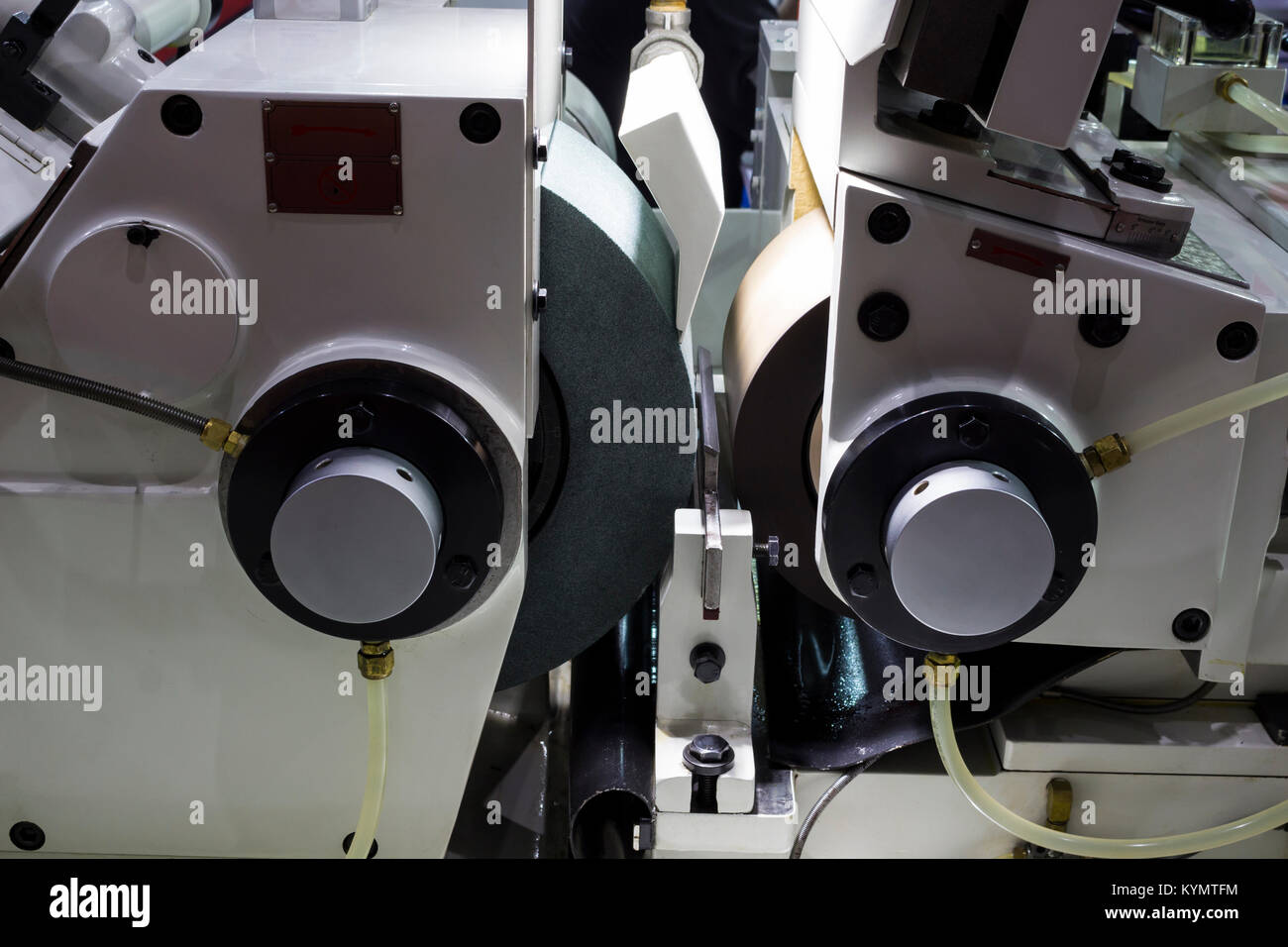 Centerless grinding hi-res stock photography and images - Alamy