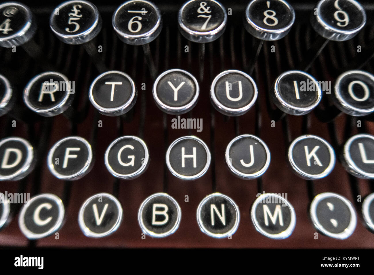 keyboard in an old typewriter Stock Photo - Alamy