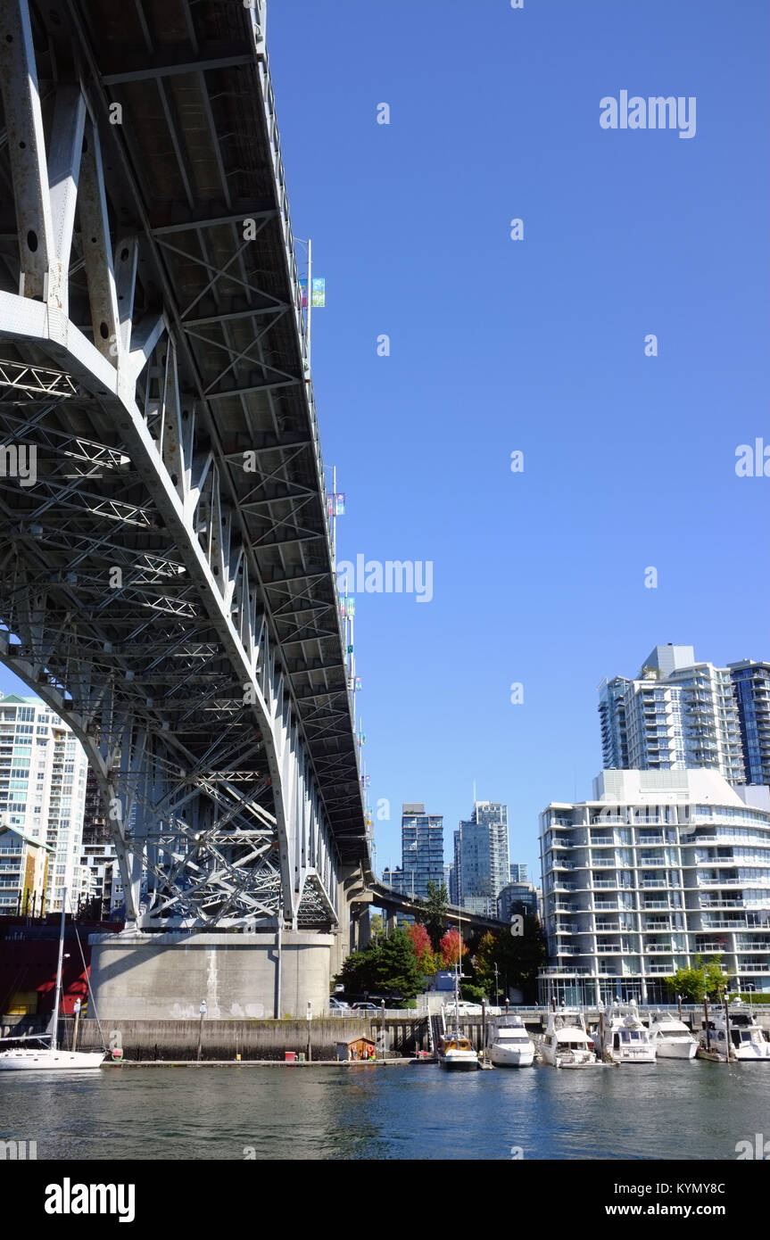 Granville bridge vancouver hi-res stock photography and images - Alamy