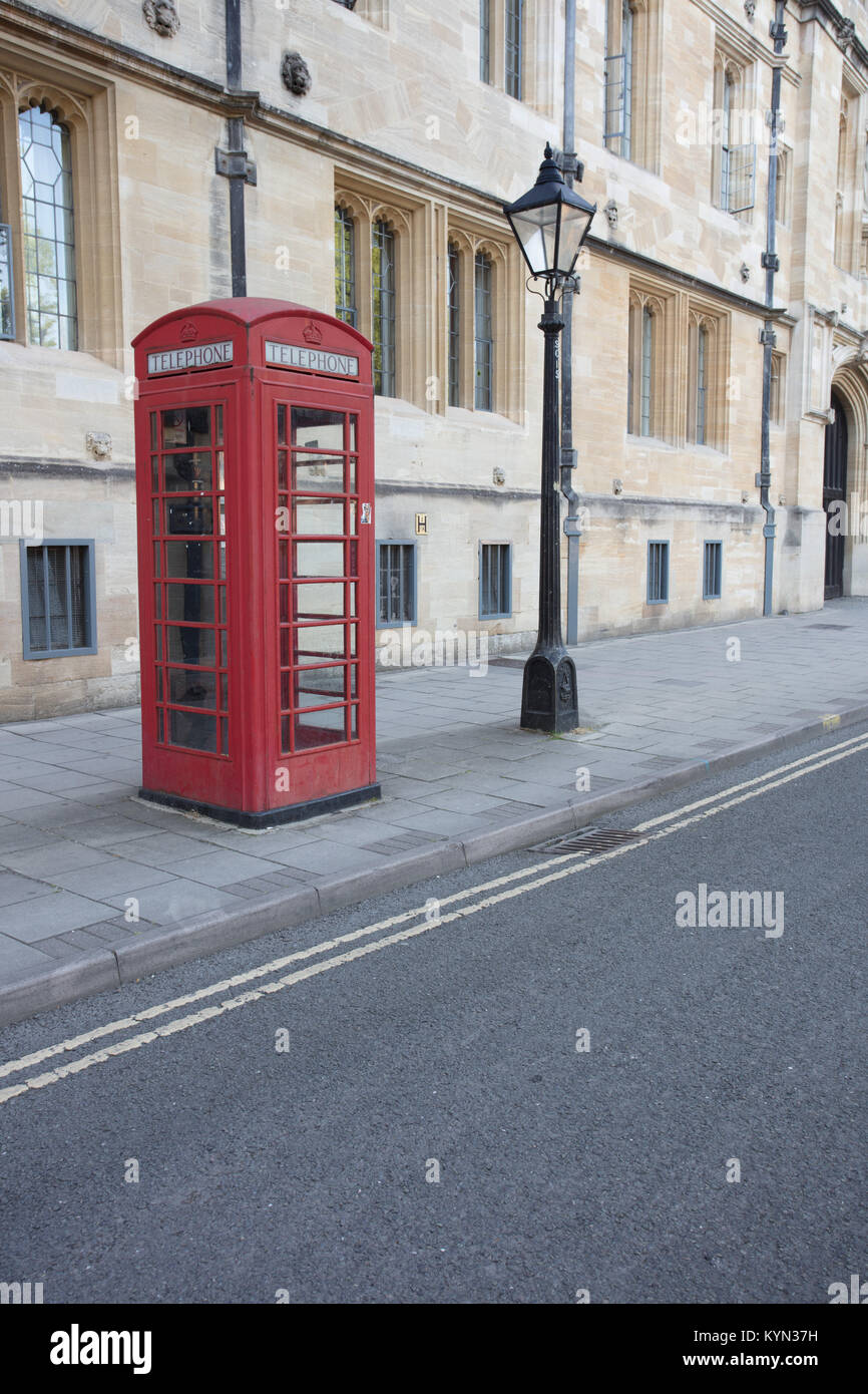 Bt pay phone boxes hi-res stock photography and images - Alamy